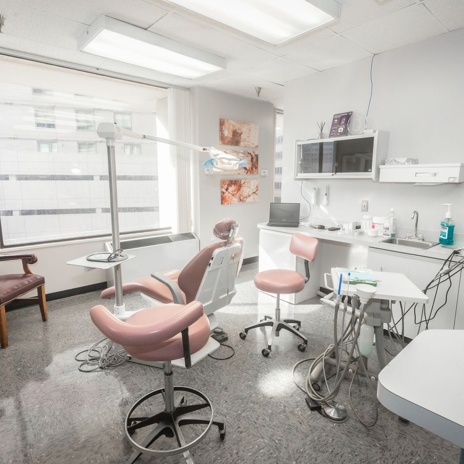 Dentist Silver Spring, MD | De Lucs Dental, LLC
