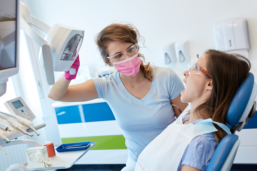 Top 5 Signs That You Need a Dental Cleaning Session