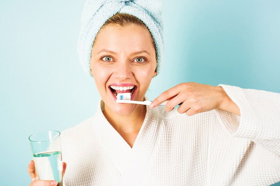 How Can You Maintain Good Oral Health At Home? | Lifetime Smile ...